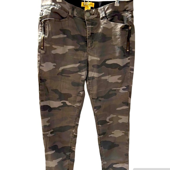 Democracy | Jeans | Democracy Camouflage Pants | Poshmark